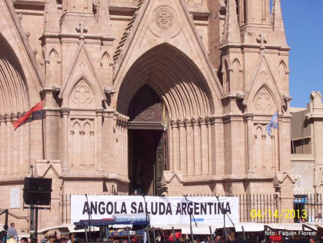 Africa en Luján: La entronización de Mamã Muxima (patrona de Angola) y ...